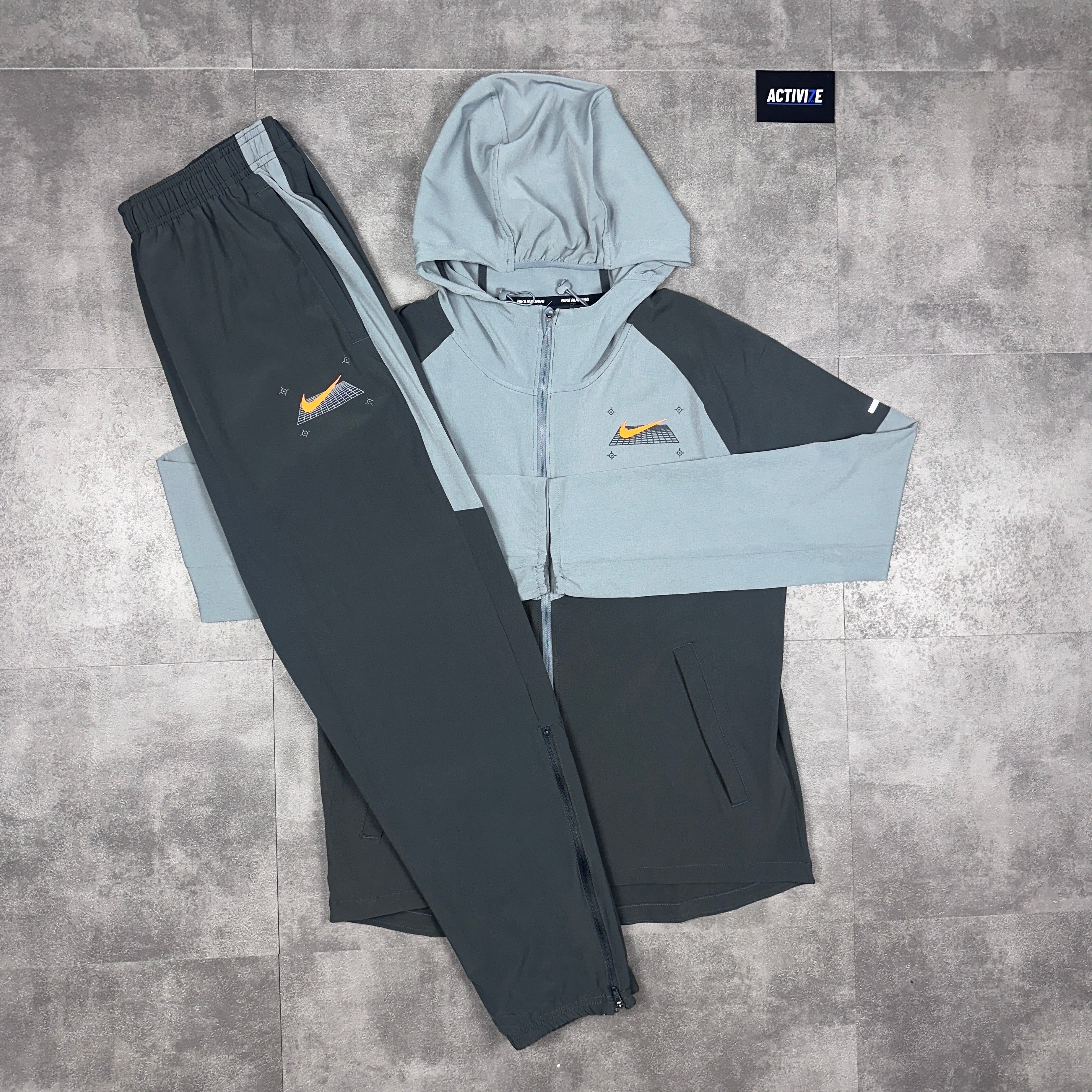 Nike Graphic Performance Windrunner & Nike Graphic Bottoms Set Grey – ActivizeUk