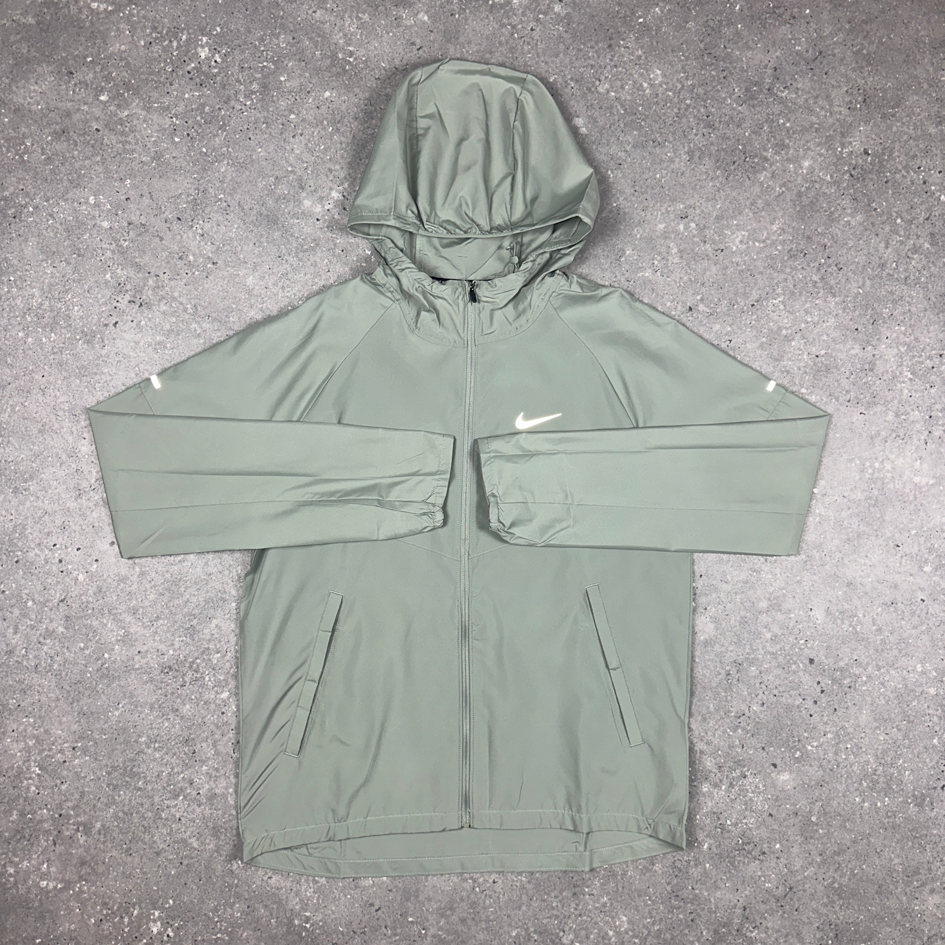Nike Repel Windbreaker Jacket Jade – ActivizeUk