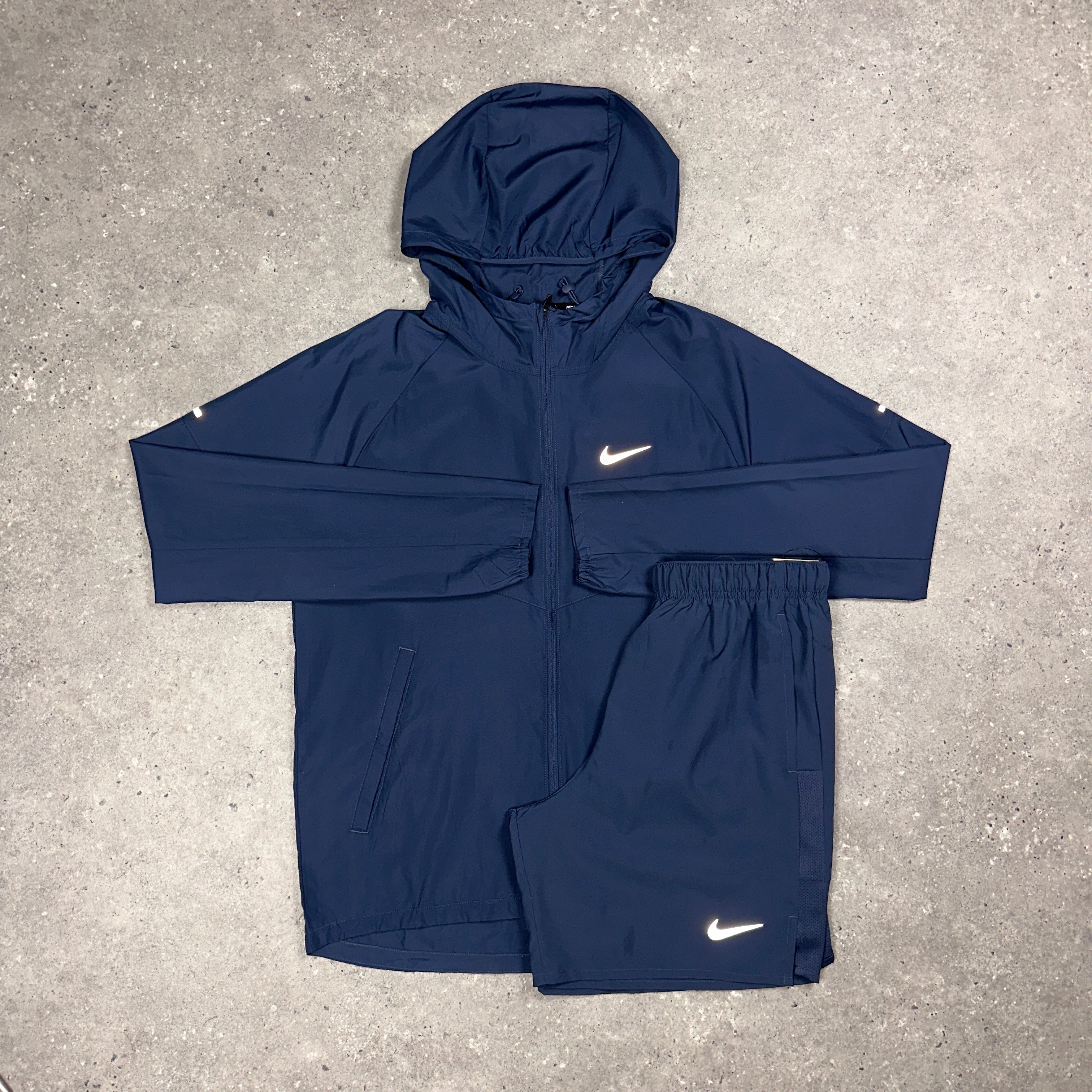 Nike Repel Windbreaker Jacket & Nike Challenger 7” Short Set Midnight ...